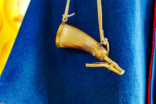 Muzzle-Loading Images – Browse 948 Stock Photos, Vectors, and Video | Adobe Stock