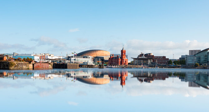 "Cardiff Bay" Images – Browse 1,491 Stock Photos, Vectors, and Video ...