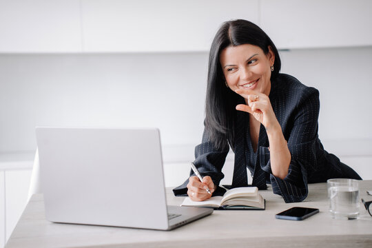 Small Scale Entrepreneurs Images – Browse 175 Stock Photos, Vectors ...