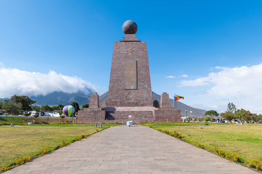 "Mitad Del Mundo" Images – Browse 820 Stock Photos, Vectors, and Video ...