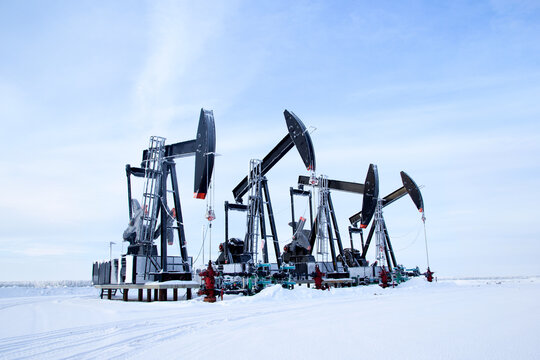 Oilfield Drilling Bilder – Durchsuchen 36,003 Archivfotos ...