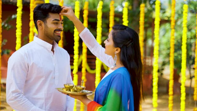 Tilak Images – Browse 5,695 Stock Photos, Vectors, and Video | Adobe Stock