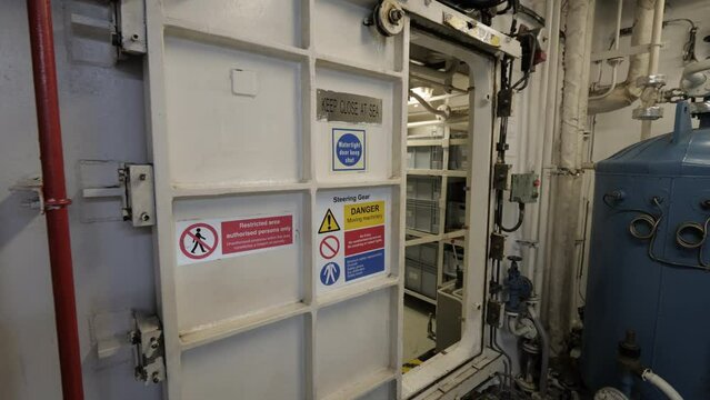 Watertight 影像 – 瀏覽 6,084 個素材庫相片、向量圖和影片 | Adobe Stock