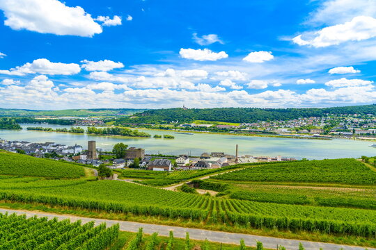 Rhe Bilder – Durchsuchen 803 Archivfotos, Vektorgrafiken und Videos ...