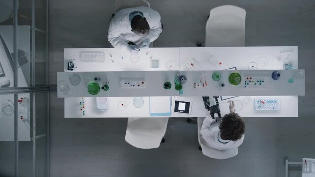 Lab Table Top View Images – Browse 7,040 Stock Photos, Vectors, and ...