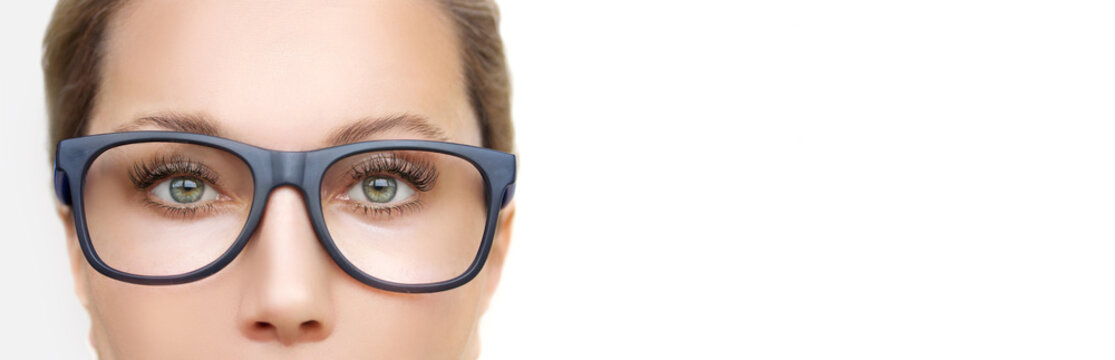 รูปภาพLong-Sighted – เลือกดูภาพถ่ายสต็อก เวกเตอร์ และวิดีโอ18,970 ...