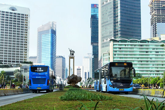 Transjakarta Bilder – Durchsuchen 242 Archivfotos, Vektorgrafiken und ...
