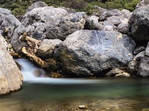 Fliessend Bilder – Durchsuchen 67,042 Archivfotos, Vektorgrafiken und ...