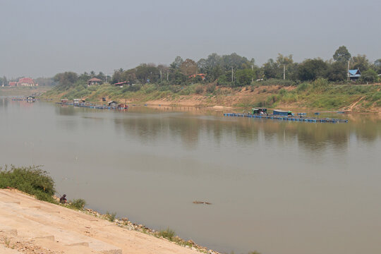 T-String bilder – Bläddra bland 59,023 stockfoton, vektorer och videor ...