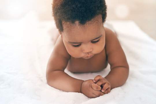 "Black Baby" Bilder – Durchsuchen 300 Archivfotos, Vektorgrafiken und ...