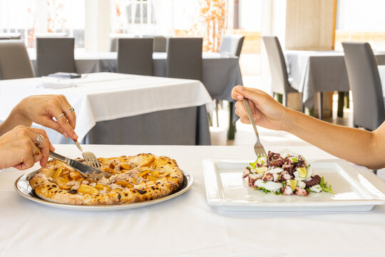 Mangiano Imagens – Procure 300 fotos, vetores e vídeos | Adobe Stock