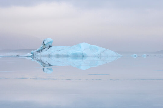 「Isberg」の写真素材 | 26件の無料イラスト画像 | Adobe Stock