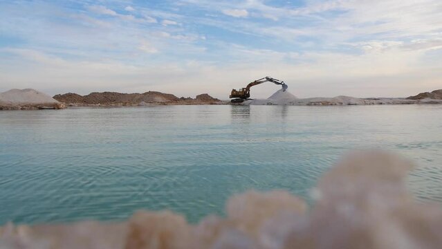 "Salt Deposit" Bilder – Durchsuchen 13,295 Archivfotos, Vektorgrafiken ...