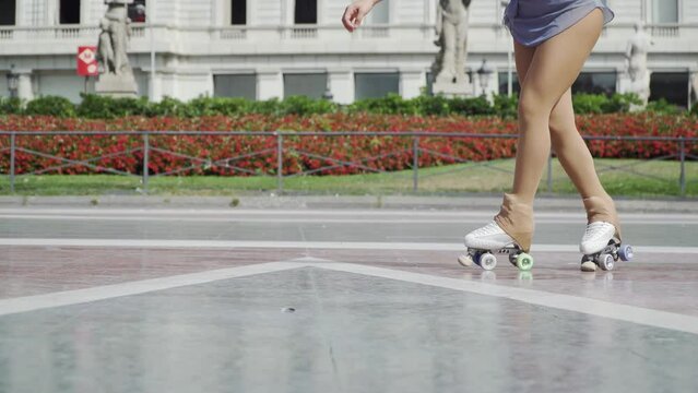 "Skating Boots" 影像 – 瀏覽 28 個素材庫相片、向量圖和影片 | Adobe Stock