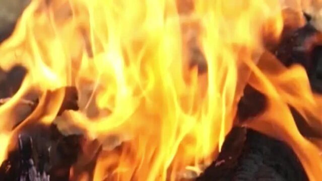 "Flame Fire" Bilder – Durchsuchen 2,939 Archivfotos, Vektorgrafiken und ...