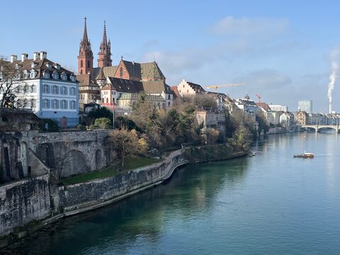 Basel City Bilder – Durchsuchen 8,576 Archivfotos, Vektorgrafiken und ...