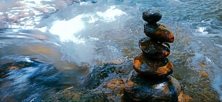 "Stone Balancing" Bilder – Durchsuchen 792 Archivfotos, Vektorgrafiken ...
