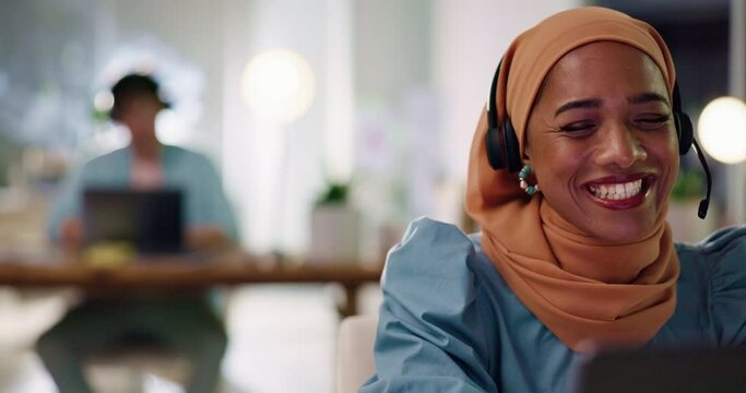 Muslim Call Center Images – Browse 2,385 Stock Photos, Vectors, and ...