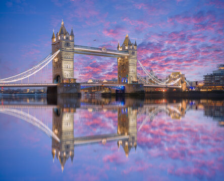 Tower Bridge Sunset Images – Browse 204,384 Stock Photos, Vectors, and ...
