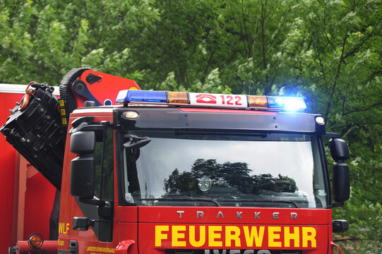 Helfer bilder – Bläddra bland 6,636 stockfoton, vektorer och videor ...