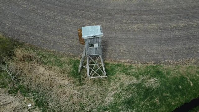 Afbeeldingen over "Hunting Pulpit" – Blader in stockfoto's, vectoren en ...