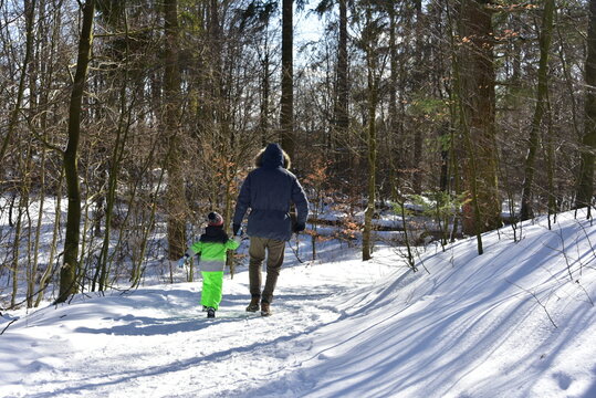 "Syn Bilder – Durchsuchen 4,334 Archivfotos, Vektorgrafiken und Videos ...
