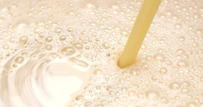 Rohmilch Bilder – Durchsuchen 3,833 Archivfotos, Vektorgrafiken und ...