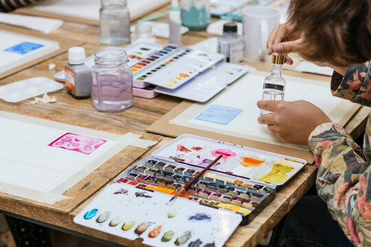 Women Crafting Together Images – Browse 22,566 Stock Photos, Vectors ...