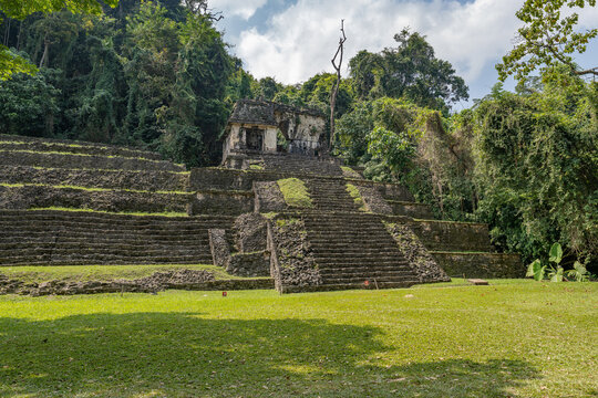 1.Turm Bilder – Durchsuchen 93,930 Archivfotos, Vektorgrafiken und ...