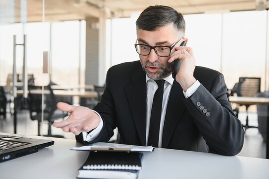 Boss On Phone Images – Browse 158,747 Stock Photos, Vectors, and Video ...