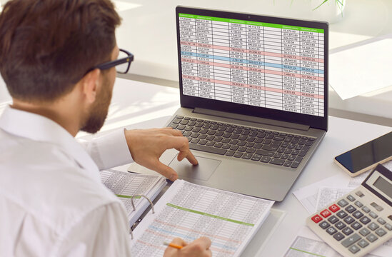 Accountant Male Images – Browse 206,847 Stock Photos, Vectors, and ...