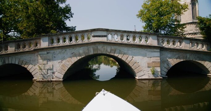 「Stonebridge」の写真素材 | 764件の無料イラスト画像 | Adobe Stock