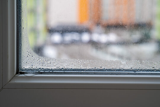 รูปภาพ"Leaking – เลือกดูภาพถ่ายสต็อก เวกเตอร์ และวิดีโอ395,491 | Adobe ...