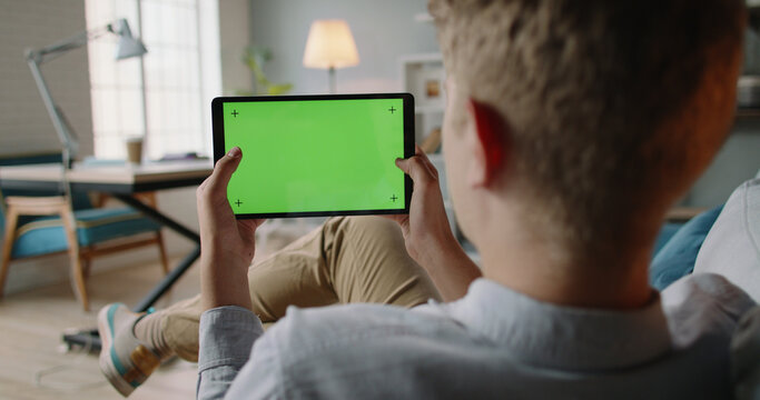 "Tablet Green Screen" Images – Browse 82 Stock Photos, Vectors, and Video | Adobe Stock