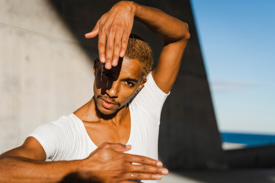 Inspired Person Bilder – Durchsuchen 543,079 Archivfotos ...