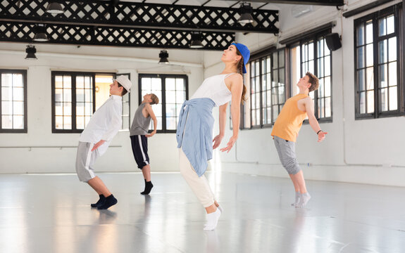 Extemporize Bilder – Durchsuchen 26,495 Archivfotos, Vektorgrafiken und ...