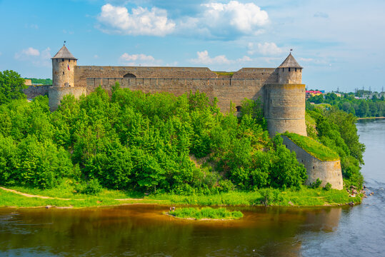 Ivangorod Bilder – Durchsuchen 1,525 Archivfotos, Vektorgrafiken und ...