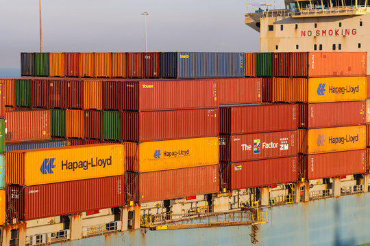 "Straddle Carrier" Bilder – Durchsuchen 186 Archivfotos, Vektorgrafiken und Videos | Adobe Stock