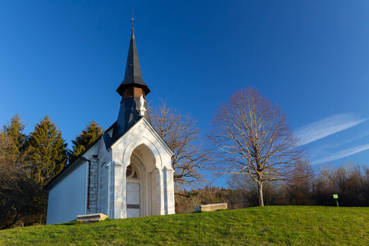 "French Church"-Bilder: Stock-Fotos & -Videos. | Adobe Stock