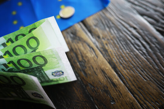 Eyro Bilder – Durchsuchen 71 Archivfotos, Vektorgrafiken und Videos ...