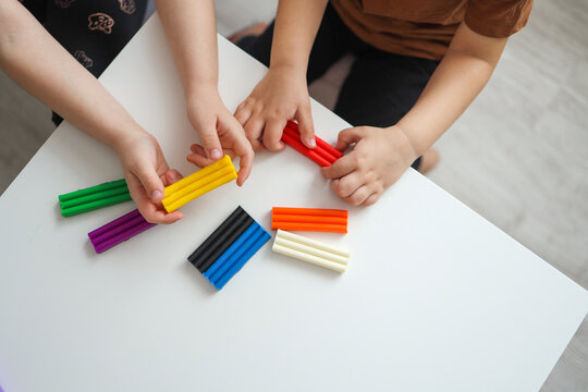 Handmotorik Bilder – Durchsuchen 11,620 Archivfotos, Vektorgrafiken und ...