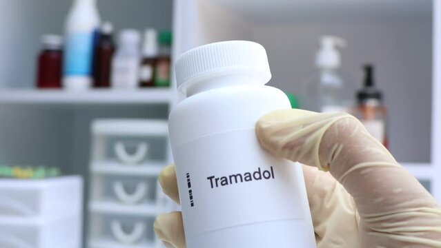 「Ultram」の写真素材 | 283件の無料イラスト画像 | Adobe Stock