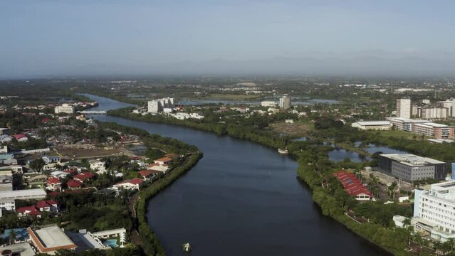 รูปภาพIloilo – เลือกดูภาพถ่ายสต็อก เวกเตอร์ และวิดีโอ597 | Adobe Stock