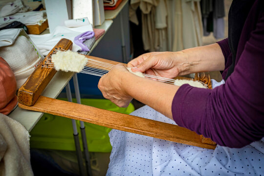 Hilando Images – Browse 32 Stock Photos, Vectors, and Video | Adobe Stock