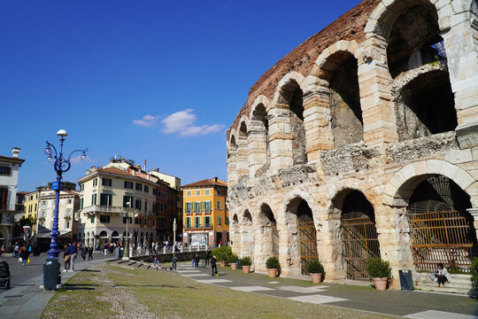 Verona In Spring Images – Browse 1,510 Stock Photos, Vectors, and Video ...