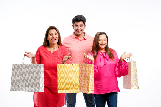 Indian Family Shopping Images – Browse 3,503 Stock Photos, Vectors, and ...