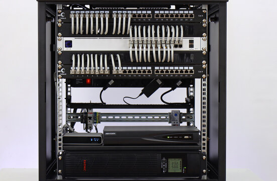 Patchcord bilder – Bläddra bland 10,604 stockfoton, vektorer och videor ...