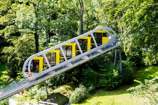 Hungerburgbahn Bilder – Durchsuchen 75 Archivfotos, Vektorgrafiken und ...