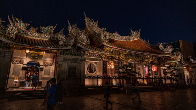 "Longshan Temple" Images – Browse 184 Stock Photos, Vectors, and Video ...