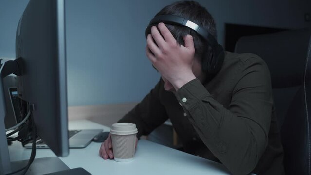 Angry Client Images – Browse 13,862 Stock Photos, Vectors, and Video ...